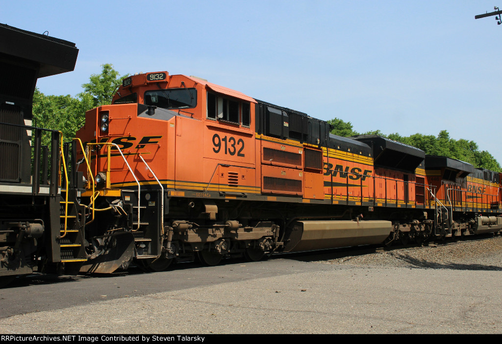 BNSF 9132